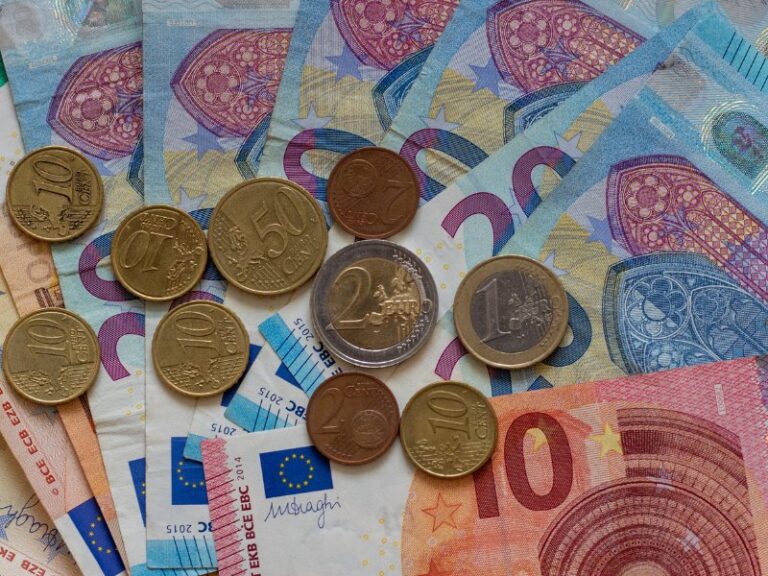 Average Salary in Europe 2024: What Workers Earn Across the Continent ...